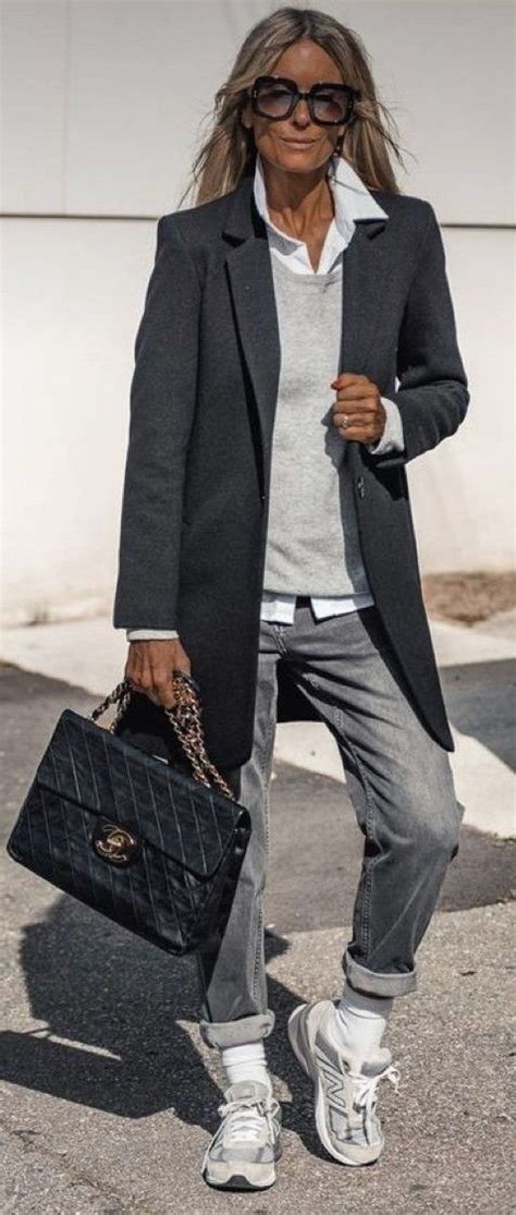 Pin by Valeanti on Stile più Winter fashion outfits casual Casual