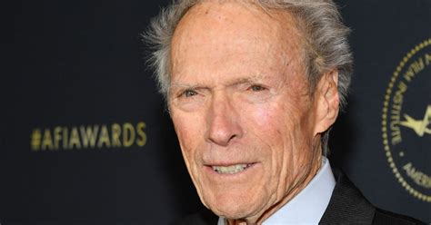 Clint Eastwood Not Seen For Well Over Year Legend S Pals Fear For His
