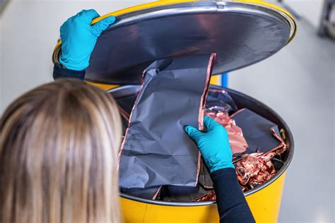 Batterie Recycling BMW bringt Rohstoffe zurück in den Kreislauf