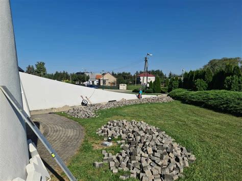 Prace modernizacyjne przy pomniku Przejście Sanktuarium Zabawa