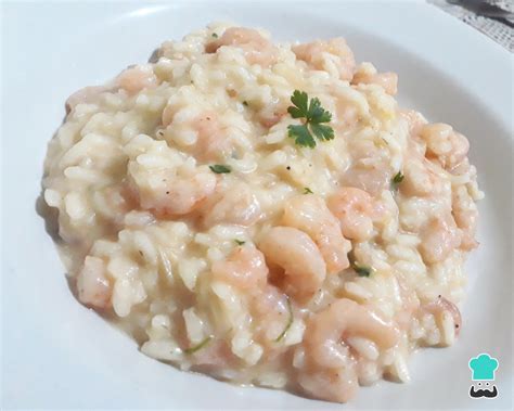 Risoto de camarão cremoso arroz arbóreo e requeijão