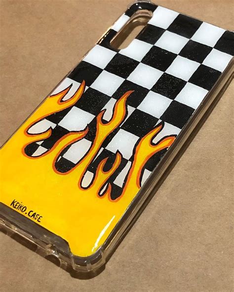 Fundas Pintadas A Mano On Instagram Es Un Fuego Esta Funda Literal