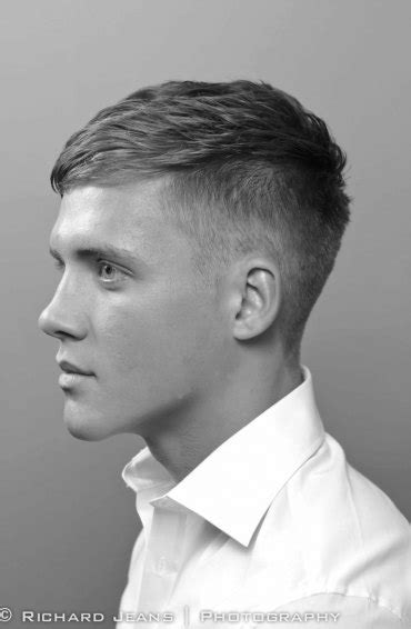 Frisuren für Männer sehr kurz Trendige Inspiration
