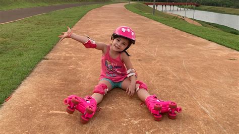 Andando De Patins YouTube