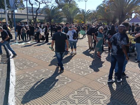 População de Volta Redonda protesta contra poluição da CSN A Voz da