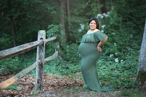 Plus Size Pregnancy Photos