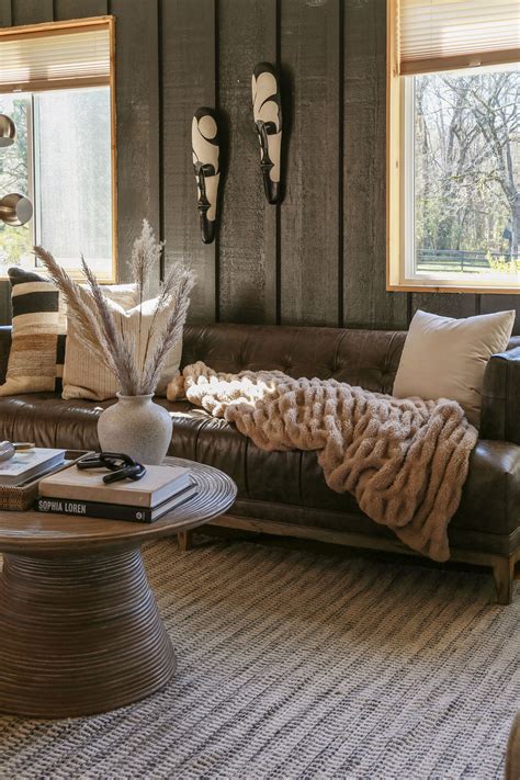 Living Room Paint Colors With Dark Furniture Cabinets Matttroy