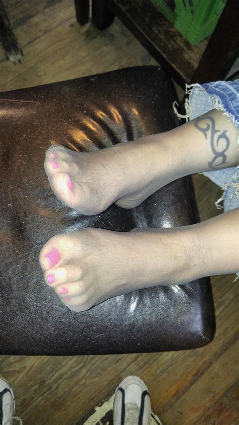 Wife S Feet In Nylons Scrolller