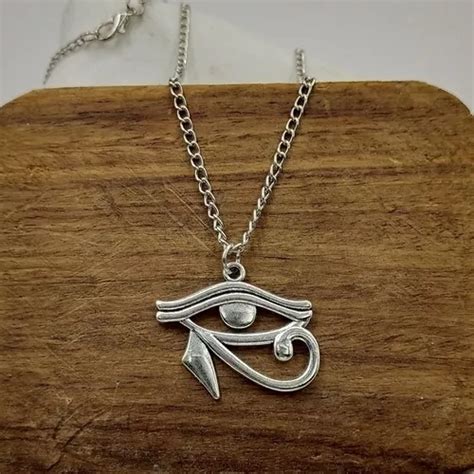 Hermoso Collar Ojo Horus Símbolo Y Amuleto De Protección MercadoLibre