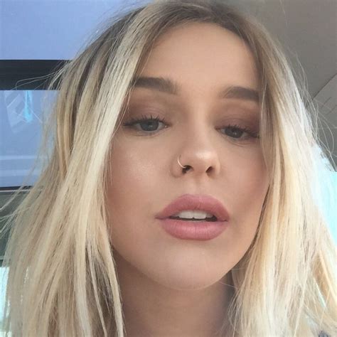 Acacia Brinley Blonde Hair Nose Piercing Hoop Cute Nose Piercings Nose Piercing