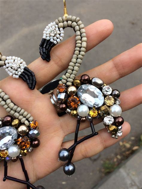 Pin By Ronda Grose On Beaded Critters Beaded Brooch Beaded