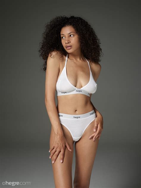 Teti In Shapely By Hegre Art Erotic Beauties
