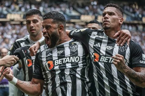 Ídolo do Atlético MG completa 20 anos de carreira atacante ainda tem