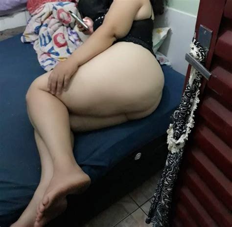 Gordelicia titia dona de casa rabuda gostosa Não Conto