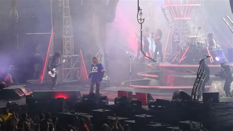 Mötley Crüe Kickstart My Heart Live at Highmark Stadium in Orchard
