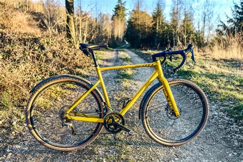 Scott Speedster Gravel 40 EQ Sportliches Commuter Bike Im Test TOUR