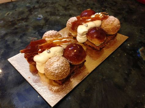 Gâteau Saint Honoré aux agrumes pour 6 personnes Recettes Elle à Table