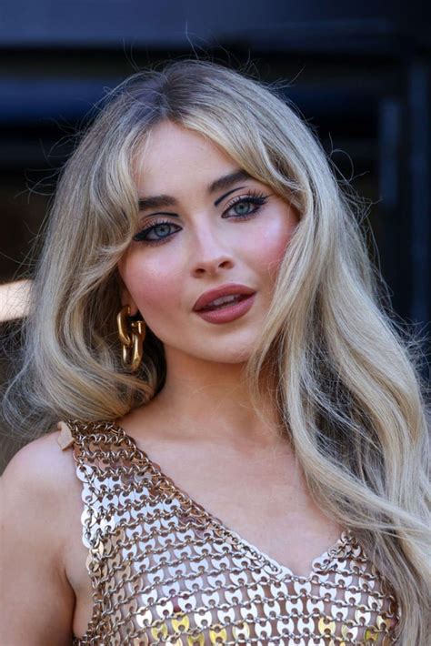 Sabrina Carpenter Flashes Her Cute Nipples Rjerkofftoceleb
