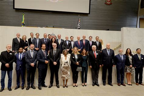 Ato solene na Alesp reúne representantes consulares sediados em SP