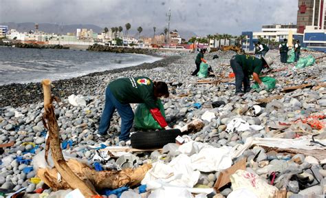Limpian y retiran más de 20 toneladas de basura en playas chalacas