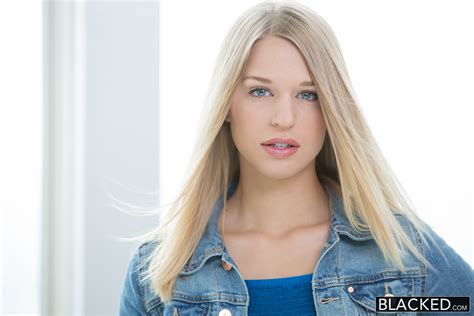 Women Blue Eyes Blonde Wallpaper Resolution3000x2000 Id1311819