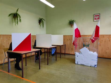 Wybory samorządowe 2024 Jak gdzie i kiedy głosować Wprost