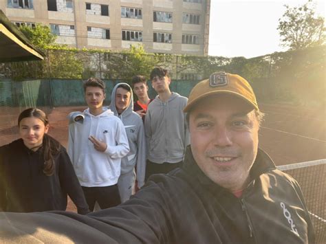 Galerie Foto Cine Este I Cu Ce Se Ocup Cosmin Georgescu Fiul Lui