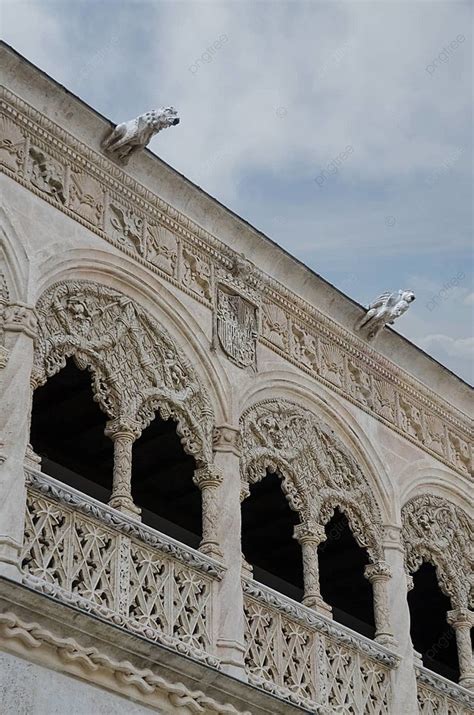 Fondo Patio Del Colegio De San Gregorio En Valladolid Una Mirada De