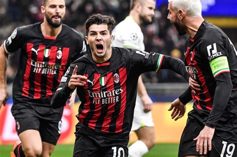 Fiorentina AC Milan Les Compositions Probables BeFoot