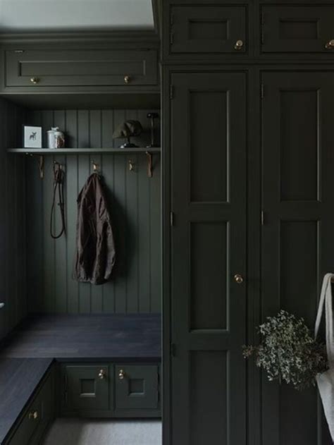 20 BEAUTIFUL DARK GREEN MUDROOM IDEAS Nikki S Plate