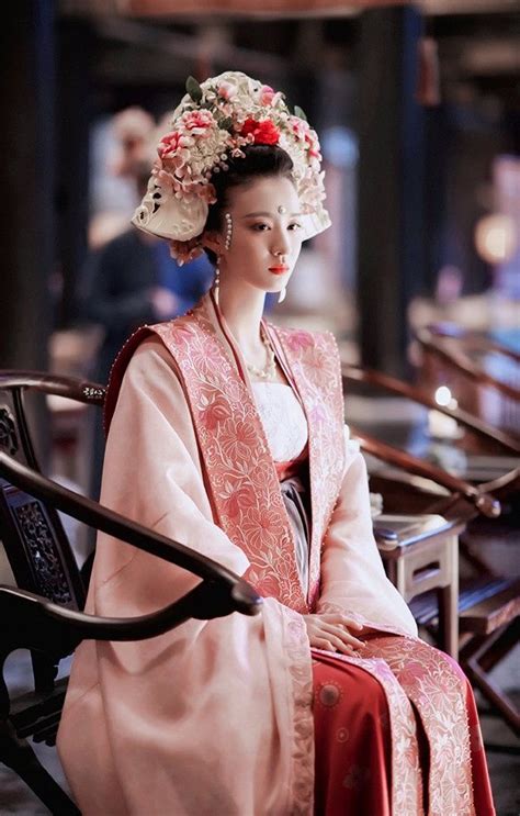 网评95后古装小花TOP10赵露思甜美任敏仙气山河令周也清冷古装超美 微博 Chinese traditional