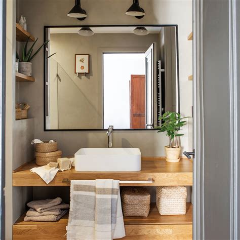 40 baños pequeños y modernos que lo tienen todo