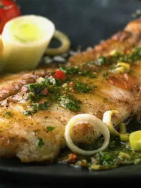 Filé de peixe na manteiga