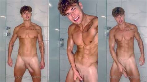 Melvin Moore Jerks Off In The Shower Just The Gays