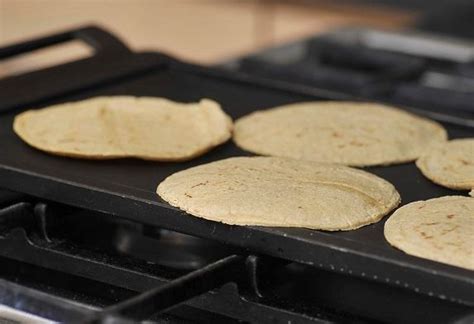 Cómo hacer tortillas de maíz Fácil