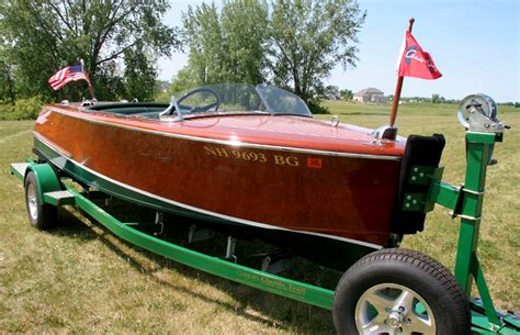 Chris Craft 1947 17 Deluxe Runabout