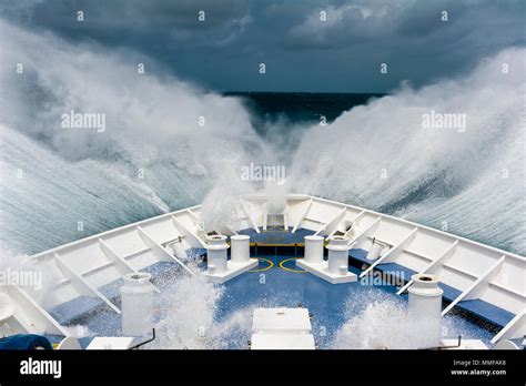 Sea Spray Bow Hi Res Stock Photography And Images Alamy