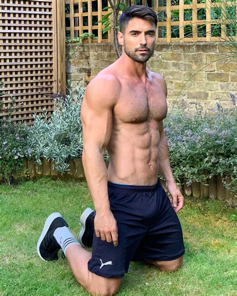 Pin On Handsome Guy Men S Fitness