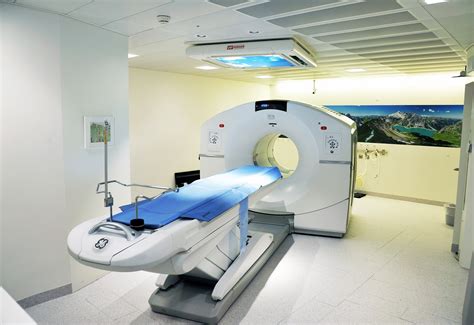 Neues Pet Ct Ger T Am Ksgr Kantonsspital Graub Nden