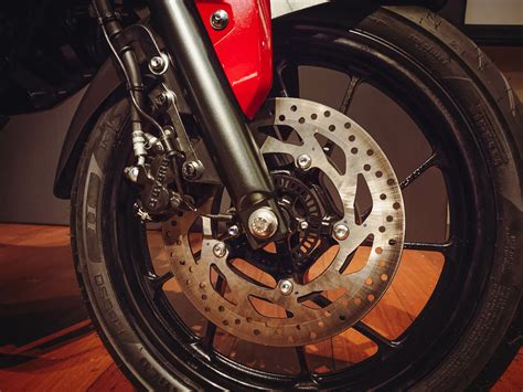 Vale a pena comprar uma Yamaha FZ 15 avaliação preço FIPE