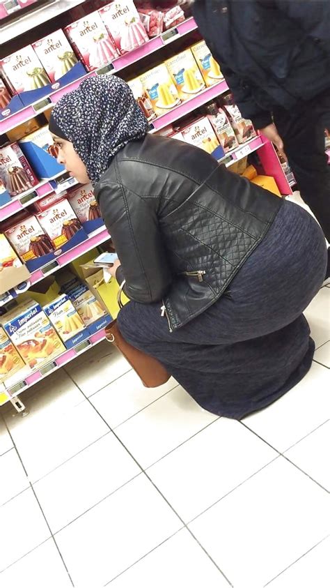 Arab Hijab Ass Gros Club Voilee Turbanli Candid Photo