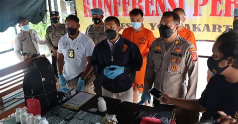 Ungkap Kasus Narkoba Di Yogyakarta Polisi Amankan Dua Pelaku Dan Sita