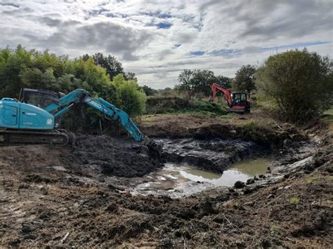 Travaux De Restauration Des Mares En Cours Cc Vall Es Du Haut Anjou