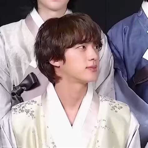 On Twitter RT Jinniesarchives Look At Seokjinie