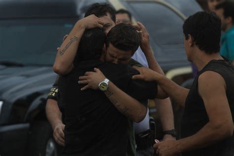 Sobe para oito o número de mortos em acidente de trem em São José do