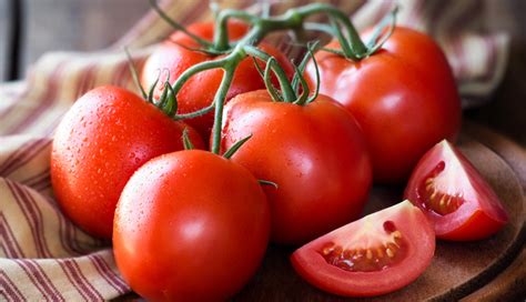 Amazing Beauty Benefits Of Tomatoes Lifeberrys