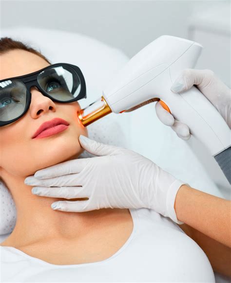 Lifting de Rejuvenecimiento Facial Dr Armando Iñiguez
