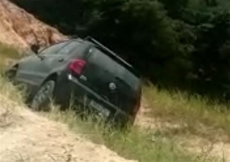 Motorista Dorme Ao Volante E Quase Cai Em Abismo No Distrito Em Manaus