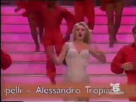 Valeria Marini E La Compagnia Del Bagaglino Rose Rosse 1996 YouTube