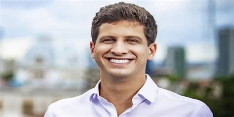 Aos 30 anos João Campos é o prefeito mais bem avaliado do Brasil